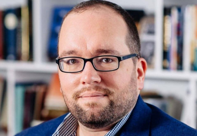 S2 Ep33: Daniel Darling Has a Way with Words • The Habit