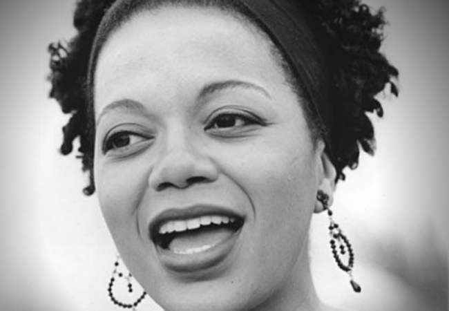 S3: Ep2: Ruth Naomi Floyd Sings of Brokenness and Beauty • The Habit